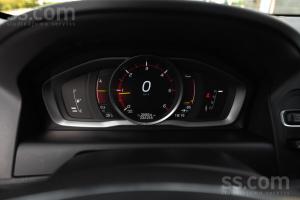 Grey Volvo XC60 2015 in Jelgava, with an engine capacity of 2.00 L and mileage of 235 thousand km for 11990 €, photo 16 on AUTOMOTO.COM.LV