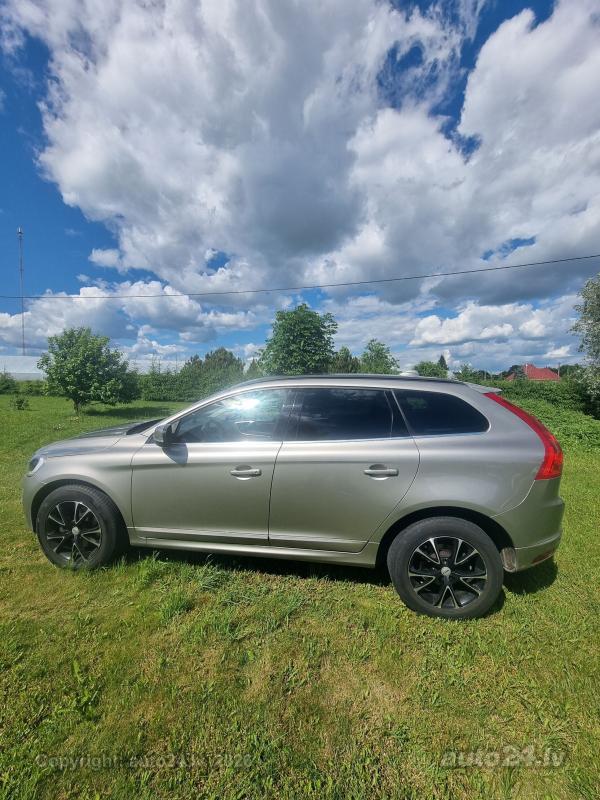 Pelēks Volvo XC60 2015 Tartu, ar dzinēja tilpumu 2.40 L un nobraukumu 260 tūkst. km par 13000 €, foto 3 vietnē AUTOMOTO.COM.LV