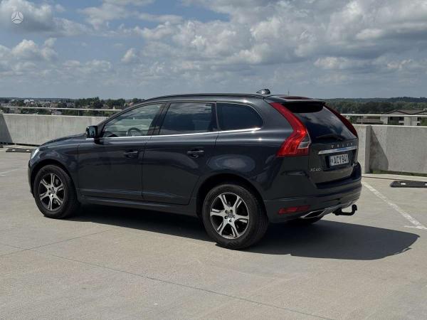 Pelēks Volvo XC60 2015 Viļņa, ar dzinēja tilpumu 2.40 L un nobraukumu 203 tūkst. km par 12900 €, foto 8 vietnē AUTOMOTO.COM.LV