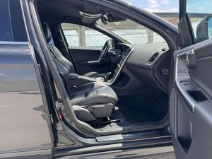Pelēks Volvo XC60 2015 Viļņa, ar dzinēja tilpumu 2.40 L un nobraukumu 203 tūkst. km par 12900 €, foto 17 vietnē AUTOMOTO.COM.LV