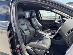 Pelēks Volvo XC60 2015 Viļņa, ar dzinēja tilpumu 2.40 L un nobraukumu 203 tūkst. km par 12900 €, foto 18 vietnē AUTOMOTO.COM.LV