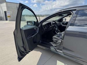 Pelēks Volvo XC60 2015 Viļņa, ar dzinēja tilpumu 2.40 L un nobraukumu 203 tūkst. km par 12900 €, foto 25 vietnē AUTOMOTO.COM.LV