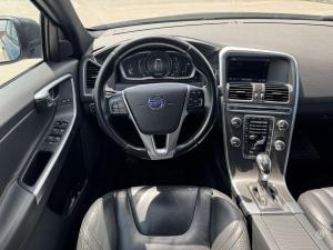 Pelēks Volvo XC60 2015 Viļņa, ar dzinēja tilpumu 2.40 L un nobraukumu 203 tūkst. km par 12900 €, foto 28 vietnē AUTOMOTO.COM.LV