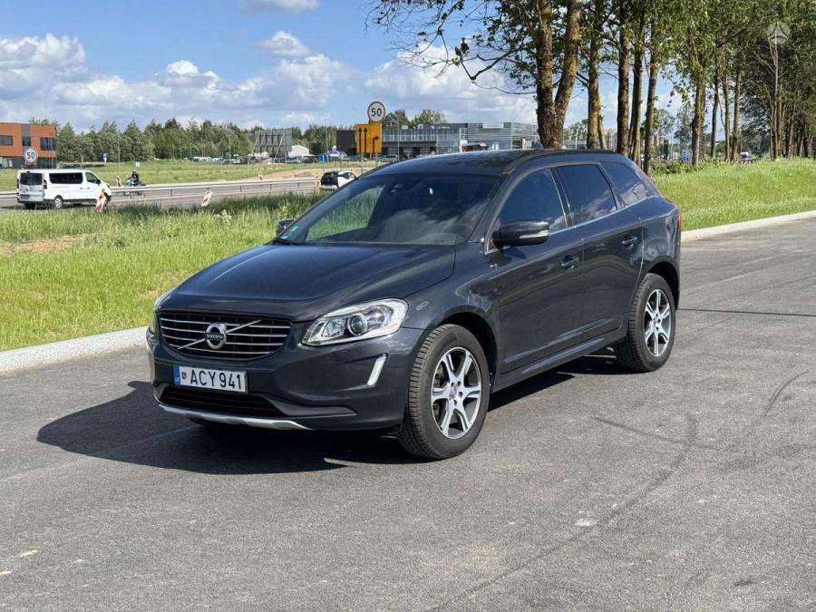 Pelēks Volvo XC60 2015 Viļņa, ar dzinēja tilpumu 2.40 L un nobraukumu 203 tūkst. km par 12900 €, foto 30 vietnē AUTOMOTO.COM.LV