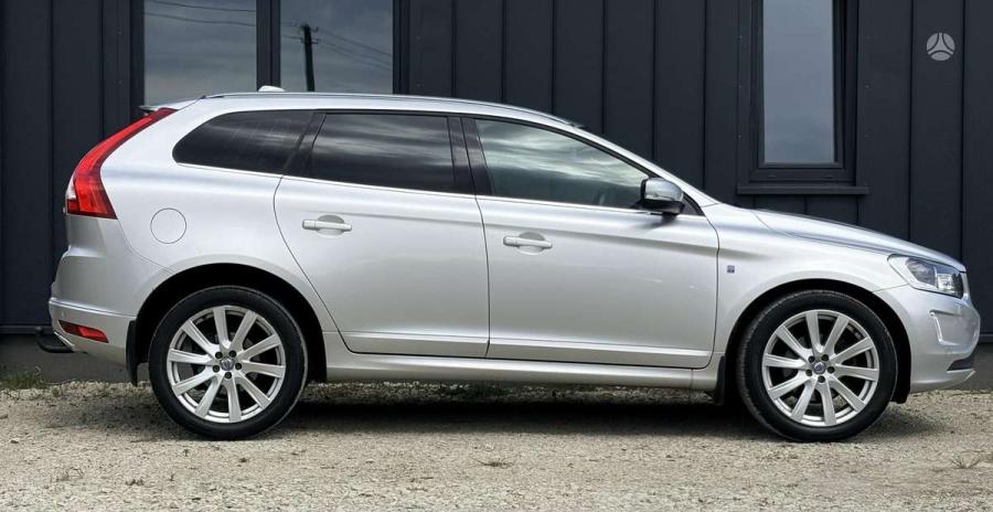 Pelēks Volvo XC60 2015 Klaipėda, ar dzinēja tilpumu 2.40 L un nobraukumu 310 tūkst. km par 11500 €, foto 6 vietnē AUTOMOTO.COM.LV