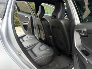 Pelēks Volvo XC60 2015 Klaipėda, ar dzinēja tilpumu 2.40 L un nobraukumu 310 tūkst. km par 11500 €, foto 15 vietnē AUTOMOTO.COM.LV