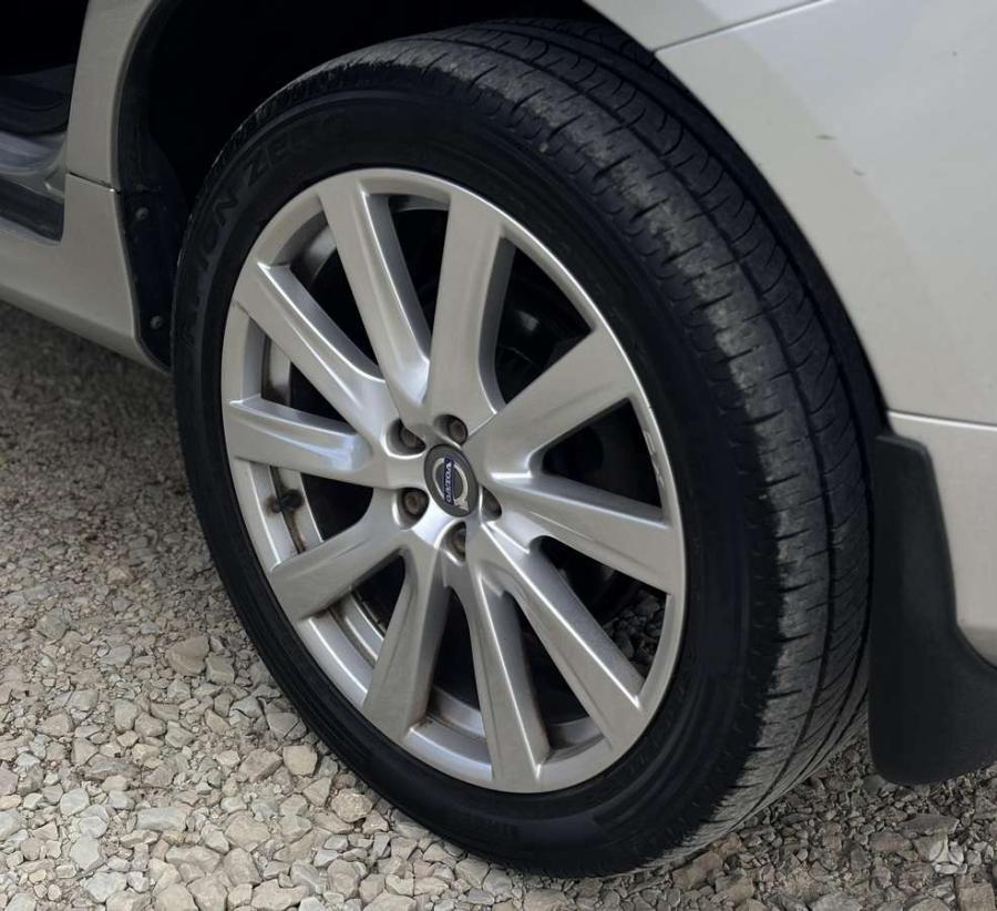 Pelēks Volvo XC60 2015 Klaipėda, ar dzinēja tilpumu 2.40 L un nobraukumu 310 tūkst. km par 11500 €, foto 16 vietnē AUTOMOTO.COM.LV