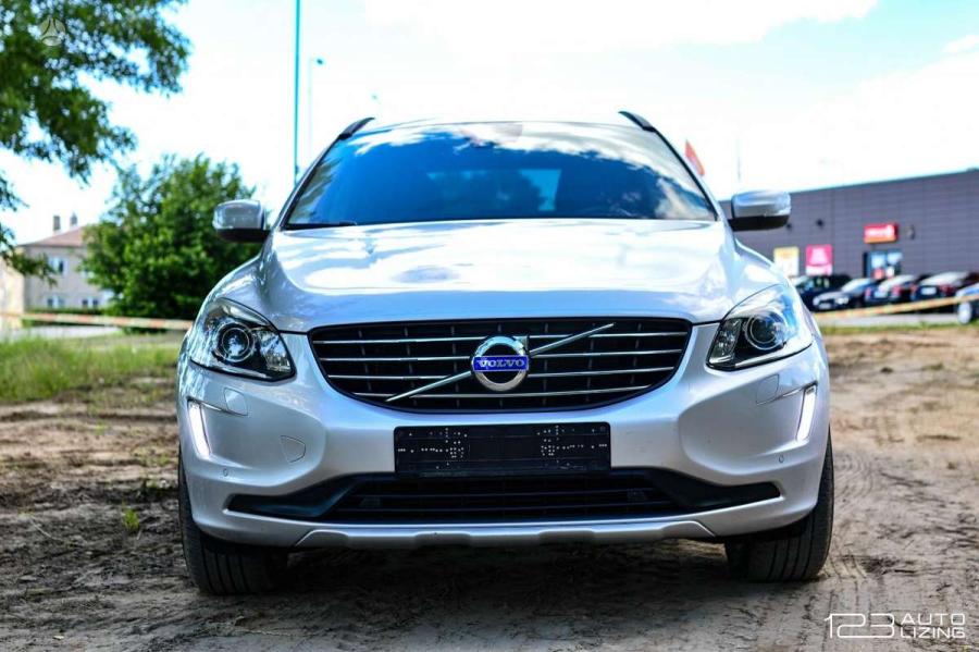 Grey Volvo XC60 2015 in Kretinga, with an engine capacity of 2.00 L and mileage of 262 thousand km for 12250 €, photo 4 on AUTOMOTO.COM.LV