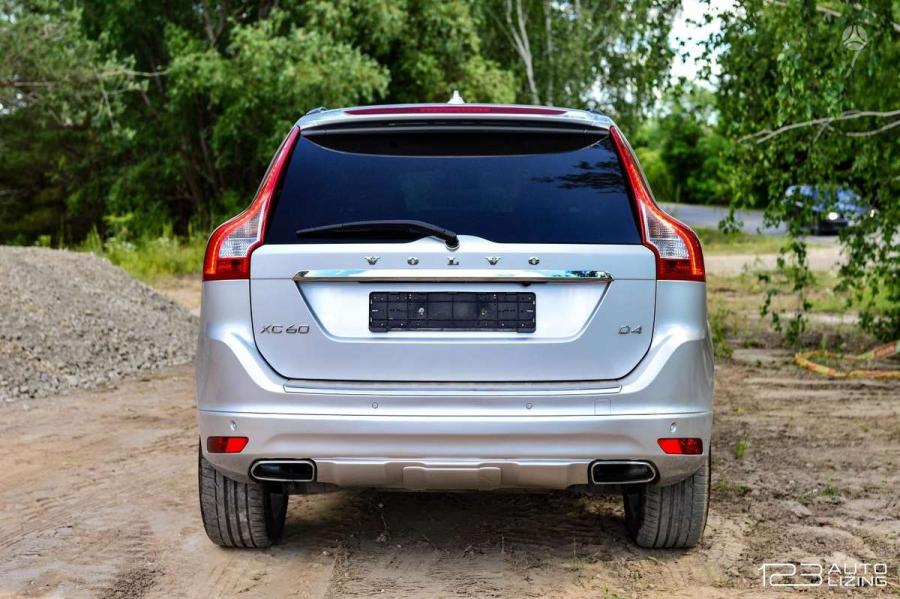Grey Volvo XC60 2015 in Kretinga, with an engine capacity of 2.00 L and mileage of 262 thousand km for 12250 €, photo 8 on AUTOMOTO.COM.LV