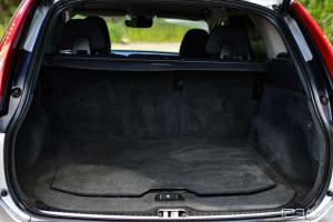 Grey Volvo XC60 2015 in Kretinga, with an engine capacity of 2.00 L and mileage of 262 thousand km for 12250 €, photo 10 on AUTOMOTO.COM.LV
