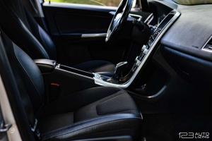 Grey Volvo XC60 2015 in Kretinga, with an engine capacity of 2.00 L and mileage of 262 thousand km for 12250 €, photo 14 on AUTOMOTO.COM.LV