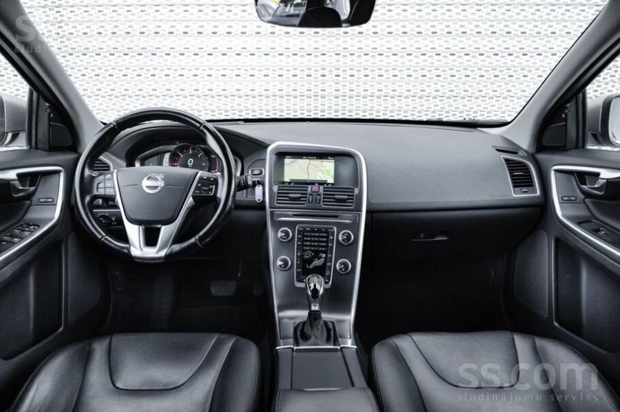 Pelēks Volvo XC60 2015 Rīga, ar dzinēja tilpumu 2.40 L un nobraukumu 209 tūkst. km par 9750 €, foto 7 vietnē AUTOMOTO.COM.LV