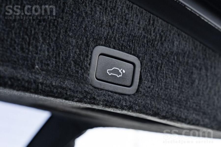 Pelēks Volvo XC60 2015 Rīga, ar dzinēja tilpumu 2.40 L un nobraukumu 209 tūkst. km par 9750 €, foto 23 vietnē AUTOMOTO.COM.LV