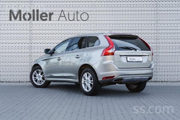 Grey Volvo XC60 2015 in Riga, with an engine capacity of 2.40 L and mileage of 209 thousand km for 9750 €, photo 3 on AUTOMOTO.COM.LV