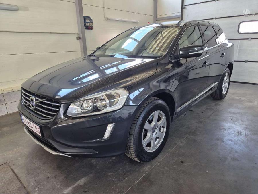 Grey Volvo XC60 2015 in Raseiniai, with an engine capacity of 1.97 L and mileage of 249 thousand km for 9300 €, photo 1 on AUTOMOTO.COM.LV