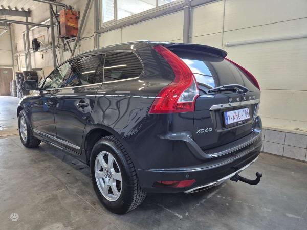 Pelēks Volvo XC60 2015 Raseiniai, ar dzinēja tilpumu 1.97 L un nobraukumu 249 tūkst. km par 9300 €, foto 3 vietnē AUTOMOTO.COM.LV