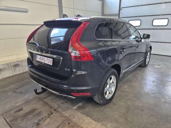 Pelēks Volvo XC60 2015 Raseiniai, ar dzinēja tilpumu 1.97 L un nobraukumu 249 tūkst. km par 9300 €, foto 4 vietnē AUTOMOTO.COM.LV