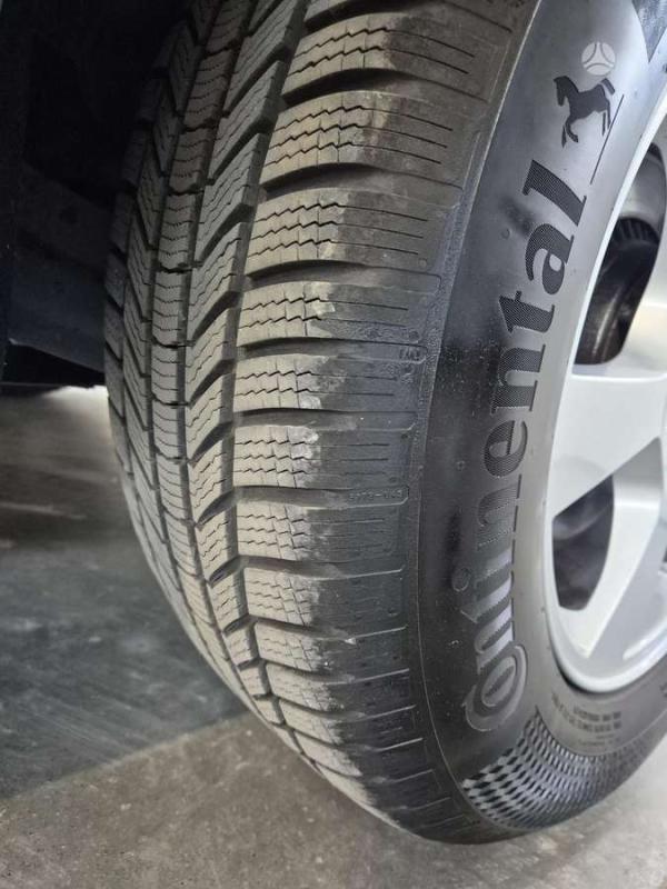 Pelēks Volvo XC60 2015 Raseiniai, ar dzinēja tilpumu 1.97 L un nobraukumu 249 tūkst. km par 9300 €, foto 9 vietnē AUTOMOTO.COM.LV
