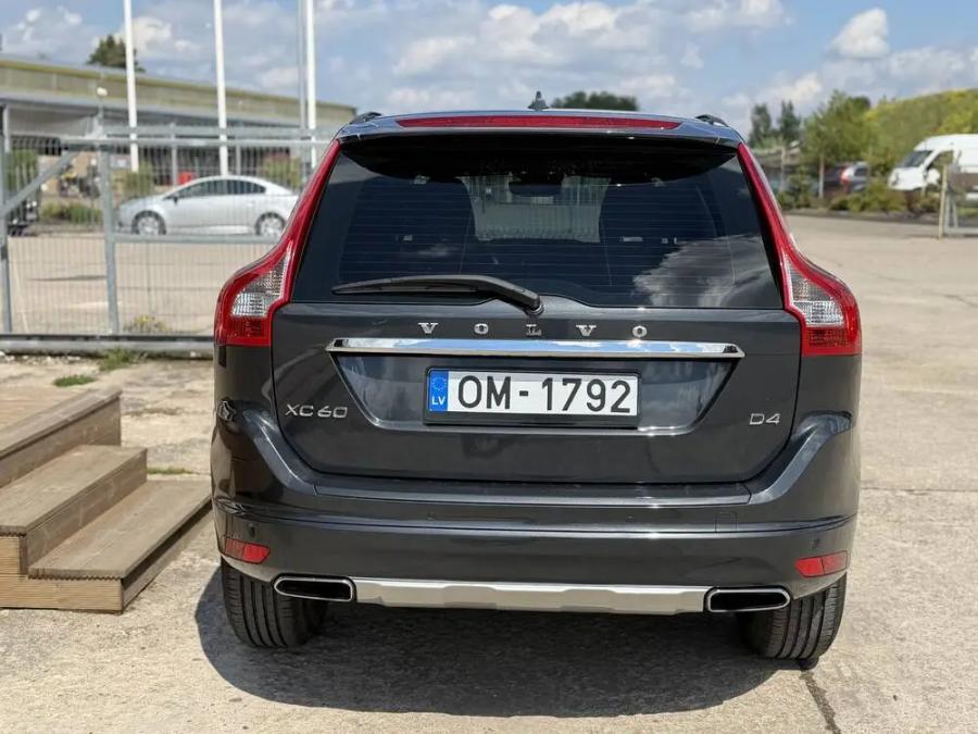 Grey Volvo XC60 2015 in Riga, with an engine capacity of 2.00 L and mileage of 182 thousand km for 12950 €, photo 17 on AUTOMOTO.COM.LV