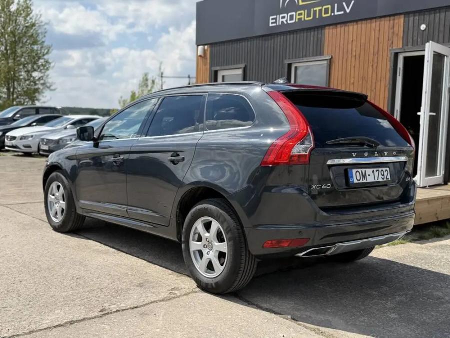 Grey Volvo XC60 2015 in Riga, with an engine capacity of 2.00 L and mileage of 182 thousand km for 12950 €, photo 19 on AUTOMOTO.COM.LV