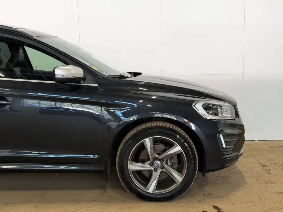 Grey Volvo XC60 2015 in Jurmala, with an engine capacity of 2.40 L and mileage of 288 thousand km for 14990 €, photo 20 on AUTOMOTO.COM.LV