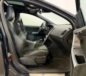 Grey Volvo XC60 2015 in Jurmala, with an engine capacity of 2.40 L and mileage of 288 thousand km for 14990 €, photo 29 on AUTOMOTO.COM.LV