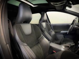 Grey Volvo XC60 2015 in Jurmala, with an engine capacity of 2.40 L and mileage of 288 thousand km for 14990 €, photo 30 on AUTOMOTO.COM.LV