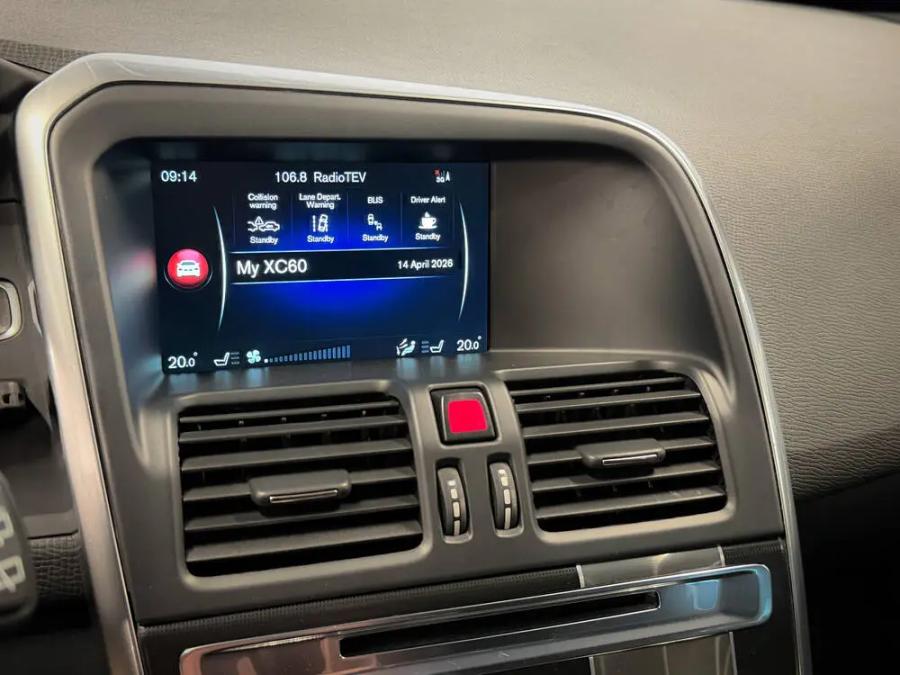 Grey Volvo XC60 2015 in Jurmala, with an engine capacity of 2.40 L and mileage of 288 thousand km for 14990 €, photo 41 on AUTOMOTO.COM.LV