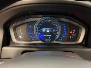 Grey Volvo XC60 2015 in Jurmala, with an engine capacity of 2.40 L and mileage of 288 thousand km for 14990 €, photo 46 on AUTOMOTO.COM.LV