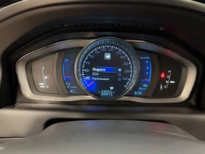 Grey Volvo XC60 2015 in Jurmala, with an engine capacity of 2.40 L and mileage of 288 thousand km for 14990 €, photo 47 on AUTOMOTO.COM.LV
