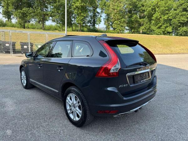 Grey Volvo XC60 2015 in Alytus, with an engine capacity of 2.00 L and mileage of 286 thousand km for 10500 €, photo 3 on AUTOMOTO.COM.LV