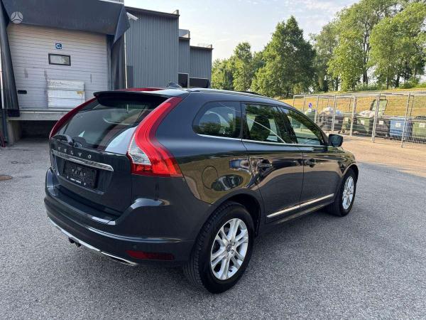 Grey Volvo XC60 2015 in Alytus, with an engine capacity of 2.00 L and mileage of 286 thousand km for 10500 €, photo 4 on AUTOMOTO.COM.LV