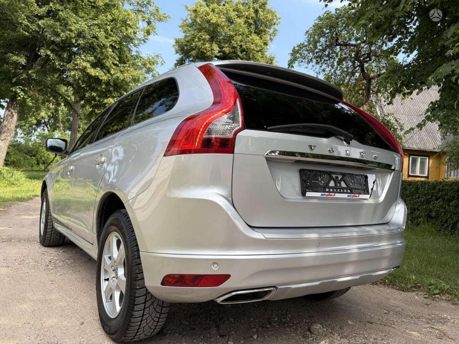 Grey Volvo XC60 2015 in Utena, with an engine capacity of 2.00 L and mileage of 226 thousand km for 11700 €, photo 14 on AUTOMOTO.COM.LV