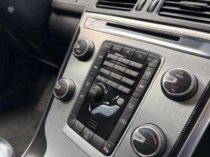 Grey Volvo XC60 2015 in Utena, with an engine capacity of 2.00 L and mileage of 226 thousand km for 11700 €, photo 17 on AUTOMOTO.COM.LV