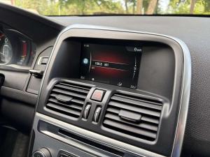 Grey Volvo XC60 2015 in Utena, with an engine capacity of 2.00 L and mileage of 226 thousand km for 11700 €, photo 19 on AUTOMOTO.COM.LV