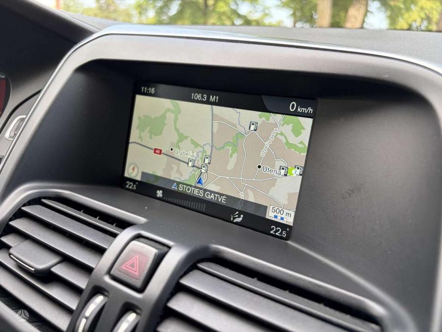 Grey Volvo XC60 2015 in Utena, with an engine capacity of 2.00 L and mileage of 226 thousand km for 11700 €, photo 20 on AUTOMOTO.COM.LV