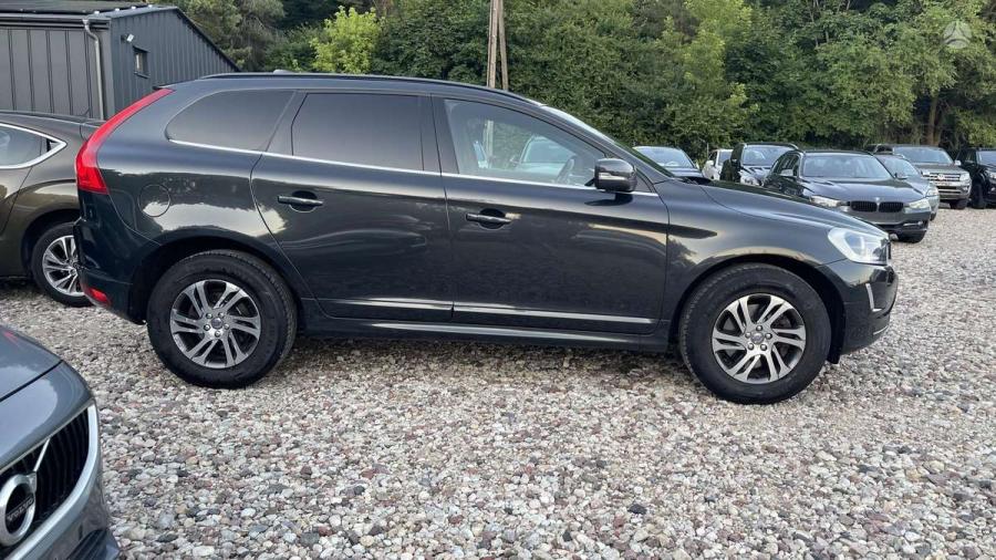 Grey Volvo XC60 2015 in Kaunas, with an engine capacity of 1.97 L and mileage of 228 thousand km for 10200 €, photo 5 on AUTOMOTO.COM.LV