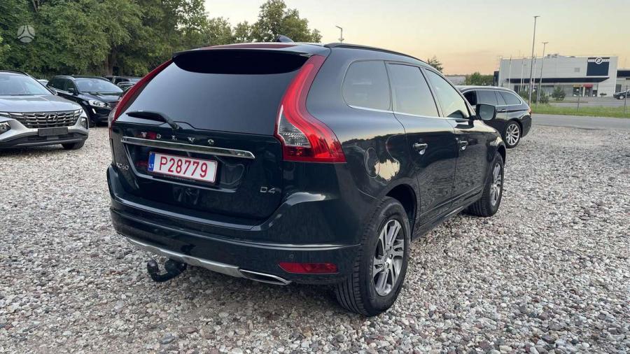 Grey Volvo XC60 2015 in Kaunas, with an engine capacity of 1.97 L and mileage of 228 thousand km for 10200 €, photo 6 on AUTOMOTO.COM.LV