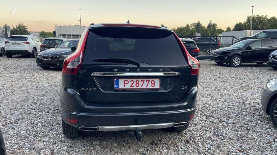 Grey Volvo XC60 2015 in Kaunas, with an engine capacity of 1.97 L and mileage of 228 thousand km for 10200 €, photo 7 on AUTOMOTO.COM.LV