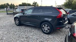 Grey Volvo XC60 2015 in Kaunas, with an engine capacity of 1.97 L and mileage of 228 thousand km for 10200 €, photo 8 on AUTOMOTO.COM.LV