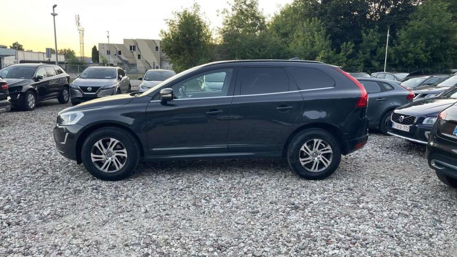 Grey Volvo XC60 2015 in Kaunas, with an engine capacity of 1.97 L and mileage of 228 thousand km for 10200 €, photo 9 on AUTOMOTO.COM.LV