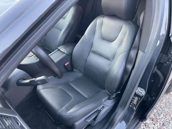 Pelēks Volvo XC60 2015 Kauņa, ar dzinēja tilpumu 1.97 L un nobraukumu 228 tūkst. km par 10200 €, foto 9 vietnē AUTOMOTO.COM.LV