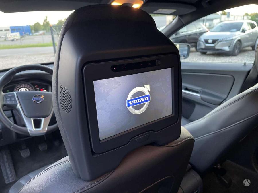 Grey Volvo XC60 2015 in Kaunas, with an engine capacity of 1.97 L and mileage of 228 thousand km for 10200 €, photo 24 on AUTOMOTO.COM.LV