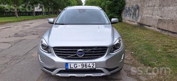 Grey Volvo XC60 2015 in Ogre, with an engine capacity of 2.00 L and mileage of 211 thousand km for 11600 €, photo 1 on AUTOMOTO.COM.LV