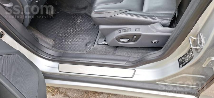 Pelēks Volvo XC60 2015 Ogre, ar dzinēja tilpumu 2.00 L un nobraukumu 211 tūkst. km par 11600 €, foto 16 vietnē AUTOMOTO.COM.LV