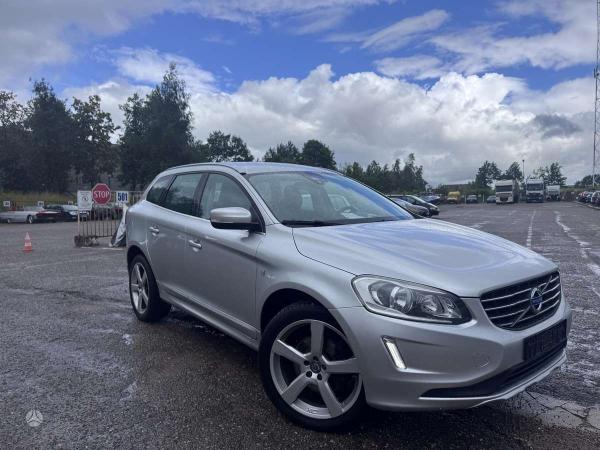 Pelēks Volvo XC60 2015 Alīta, ar dzinēja tilpumu 1.98 L un nobraukumu 244 tūkst. km par 11850 €, foto 4 vietnē AUTOMOTO.COM.LV
