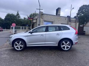 Grey Volvo XC60 2015 in Alytus, with an engine capacity of 1.98 L and mileage of 244 thousand km for 11850 €, photo 7 on AUTOMOTO.COM.LV