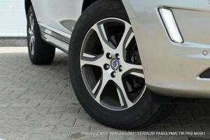 Grey Volvo XC60 2015 in Kretinga, with an engine capacity of 1.97 L and mileage of 205 thousand km for 12799 €, photo 7 on AUTOMOTO.COM.LV
