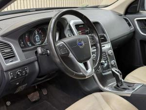 Grey Volvo XC60 2015 in Marijampole, with an engine capacity of 1.97 L and mileage of 281 thousand km for 9300 €, photo 22 on AUTOMOTO.COM.LV
