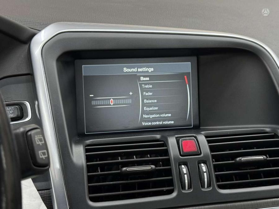Grey Volvo XC60 2015 in Marijampole, with an engine capacity of 1.97 L and mileage of 281 thousand km for 9300 €, photo 27 on AUTOMOTO.COM.LV